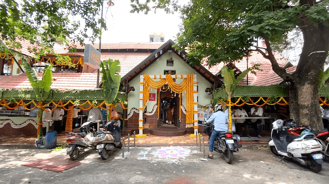 【バンガロール】行列激混み超人気店！ローカル南インド料理『Hallimane Restaurant』 - インドお役立ち情報サイト